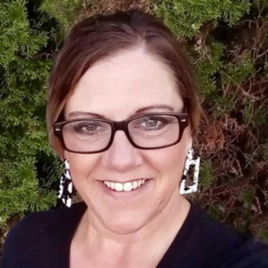 Kelly Mead's Instagram, Twitter & Facebook on IDCrawl